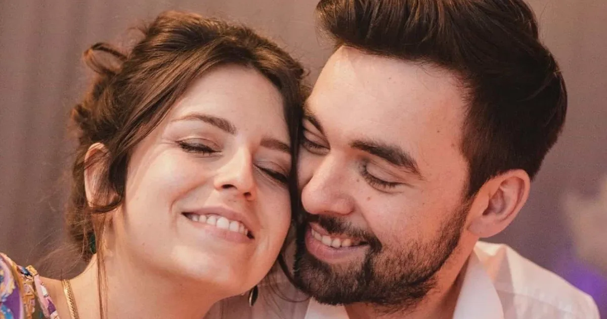 Acteur Mathias Vergels laat zijn liefde voor verloofde Lynn Van den ...