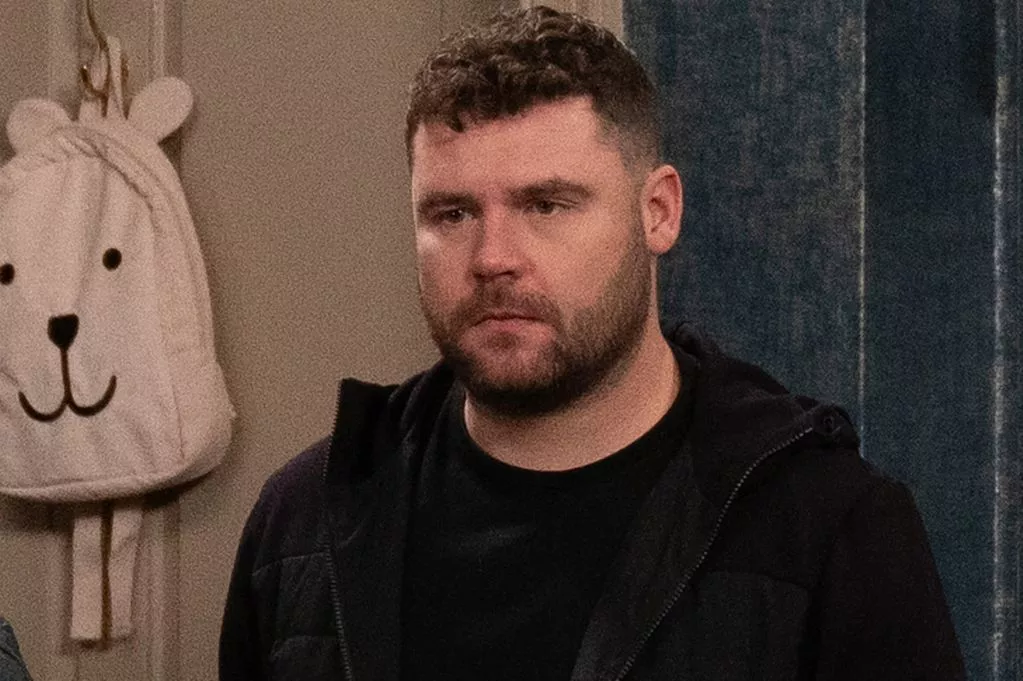 Emmerdale ‘lets slip’ who Aaron ends up with in Robert scene and it’s bad news for John – Soaps ...